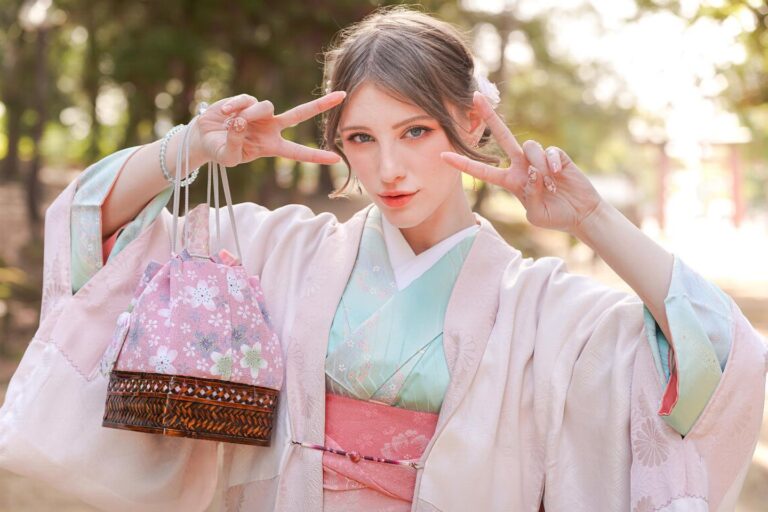 Melody Marks Bio, Age, Career, Net Worth, Height, Education,